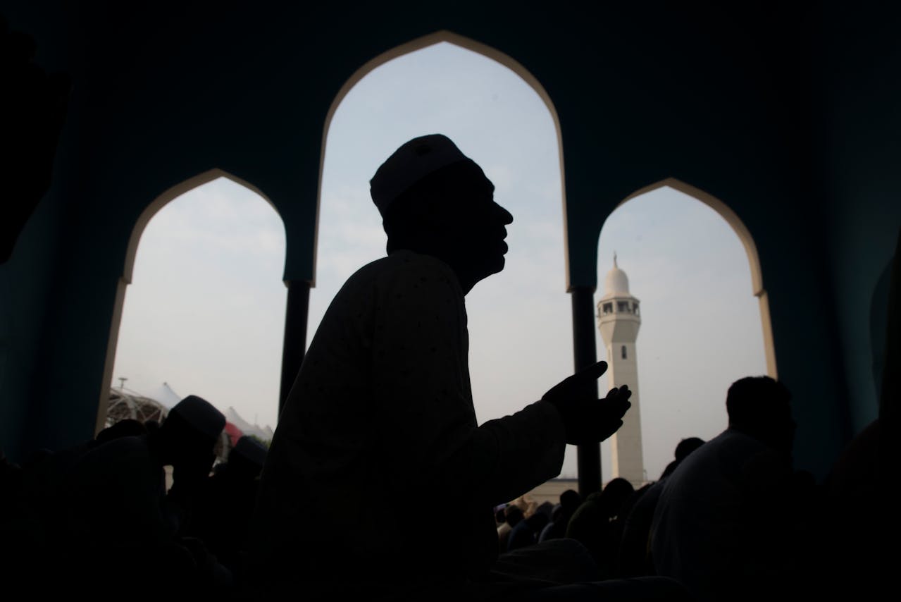 Memohon Doa Agar Menang Lomba dalam Islam - Edumaster